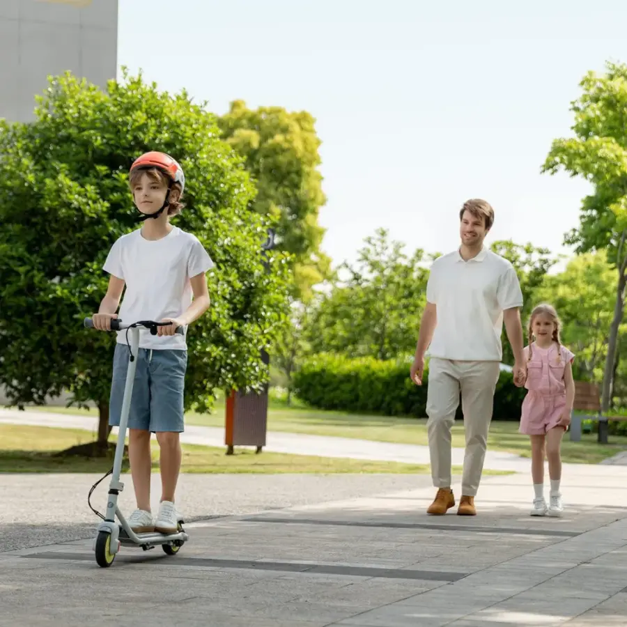 Segway Ninebot eKickScooter ZING C10 - Eshtir.com